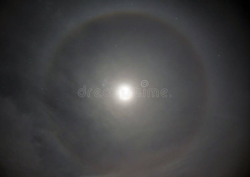 22° Halo Around the Moon, Optical Phenomenon, Lunar Halo Stock Photo ...