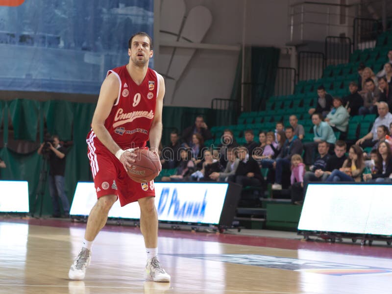 Halperin Yotam editorial image. Image of krasnye, athlete - 27203480