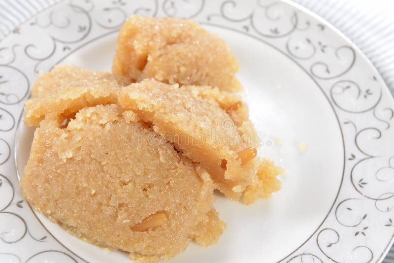 Duidelijk Griesmeel Halwa/Sooji-Ka Halwa of Zoete Rava Sheera of Shira ...