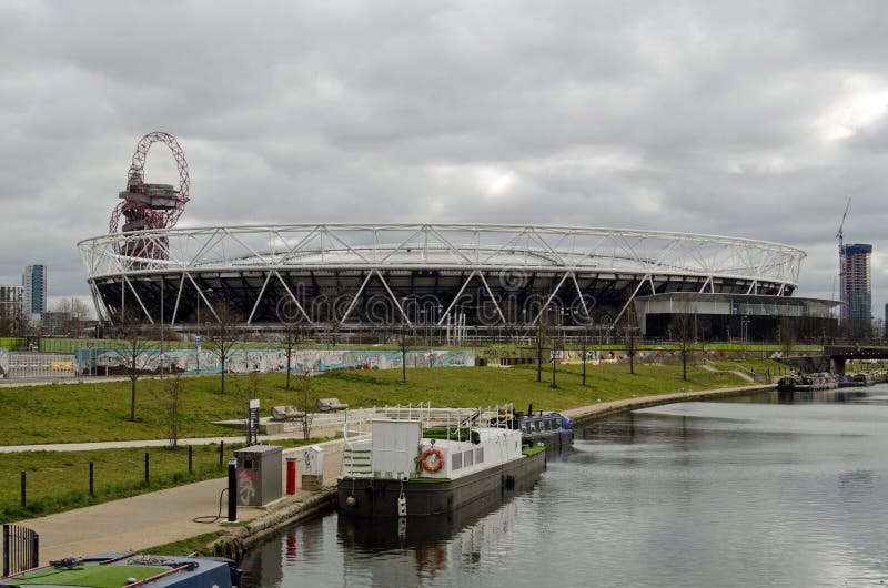 Ham Stadium Ocidental, Rainha Elizabeth Park, Newham Foto de Stock ...
