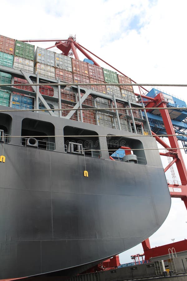 Hamburg Harbor Container Ship Editorial Stock Image - Image of loaded ...