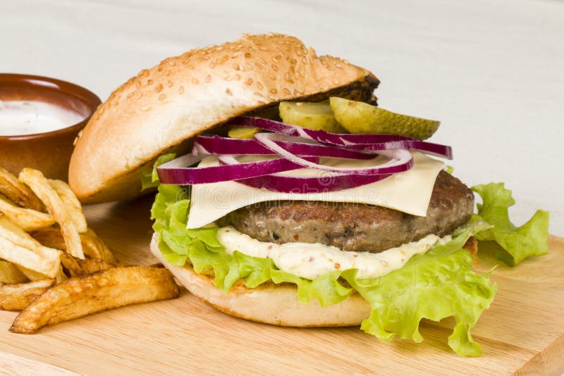 Hamburger imagem de stock. Imagem de queijo, comer, velocidade - 47278199