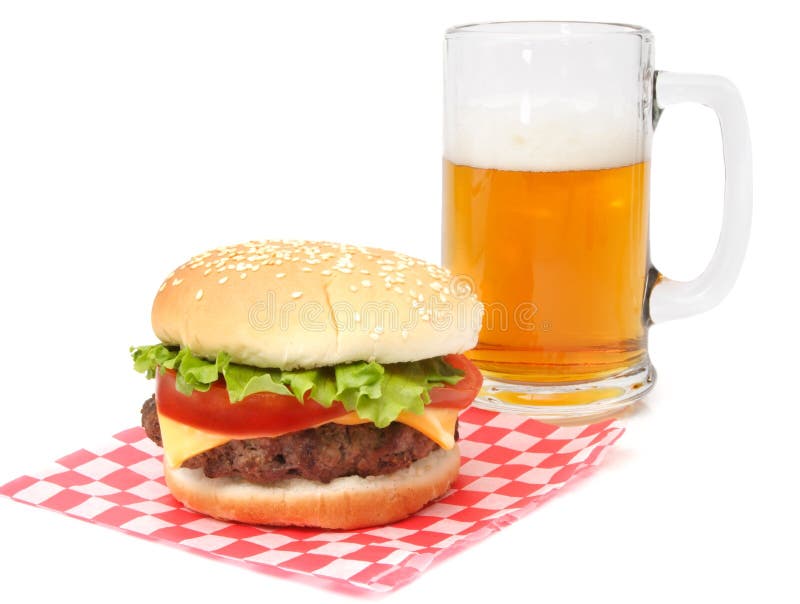 Hamburger e birra fotografia stock. Immagine di mattonelle - 4542194