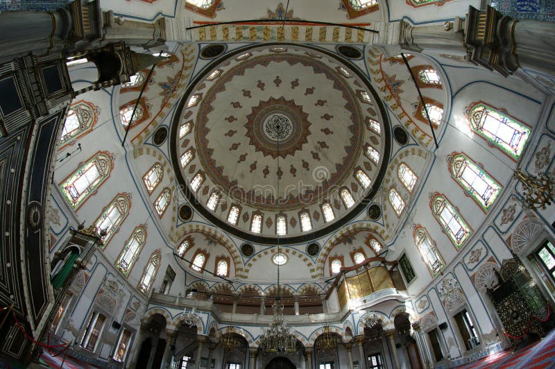 Hamidi Evvel Mosque editorial photo. Image of neighbourhood - 276048891