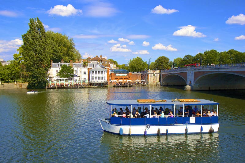 Hampton Court Bridge and River Thames Editorial Photography - Image of ...