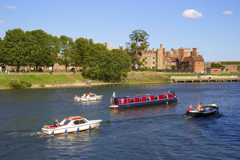Hampton Court and River Thames Editorial Stock Photo - Image of boat ...