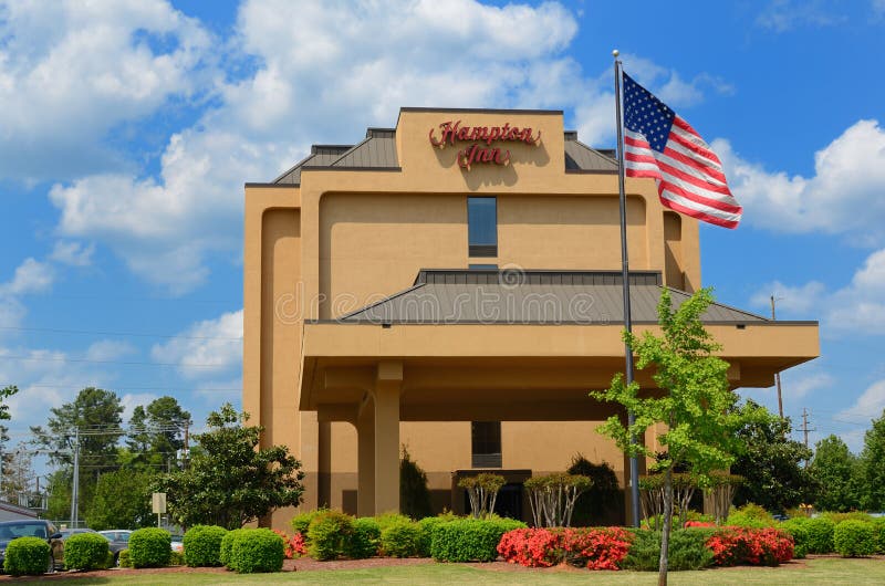 Hampton Inn editorial image. Image of hampton, buildings - 19210610