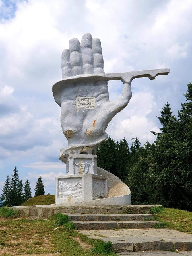 Hand editorial image. Image of forest, hand, landscape - 156549035