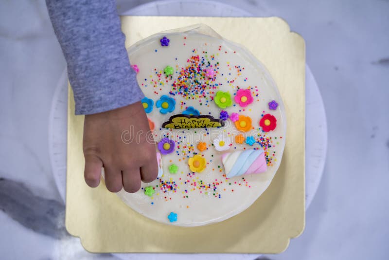 Hand of Asia Kid Boy Making a Cake Stock Photo - Image of asia, chef ...