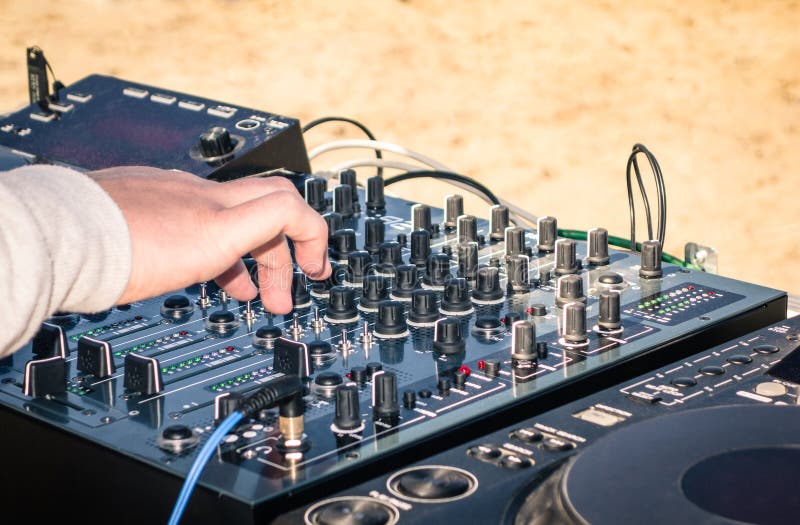 Dee Jay Mixing at Beach Party Stock Image - Image of enjoyment, freedom ...