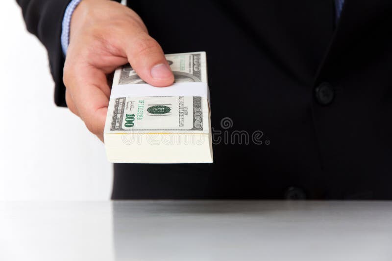 Hand die geld geeft stock afbeelding. Image of handvol - 25465925