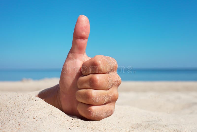 Hand en zand. stock foto. Image of vakantie, overzees - 25984704