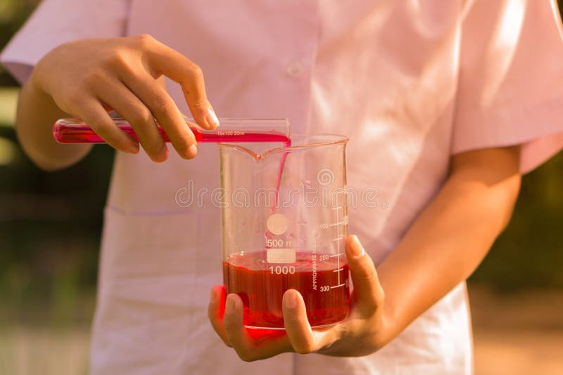 Devices for Chemical Synthesis in a Chemical Laboratory. Conducting ...