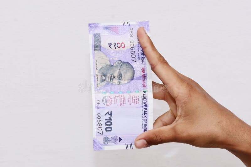 Hand Hold Indian Currencies 100 Rupees Note Stock Image - Image of coin ...