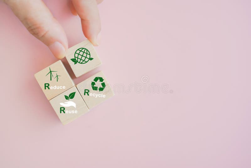 Hand Hold Wooden Cube Blocks Screen Earth Symbol with Reduce, Reuse and ... Hand Hold Wooden Cube Blocks Screen Earth Symbol with Reduce, Reuse and ...