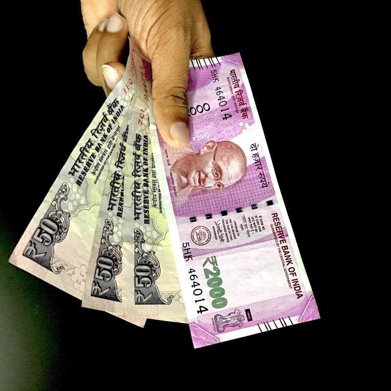 Hand Holding Indian Currency Notes Stock Image - Image of rupee, indian ...