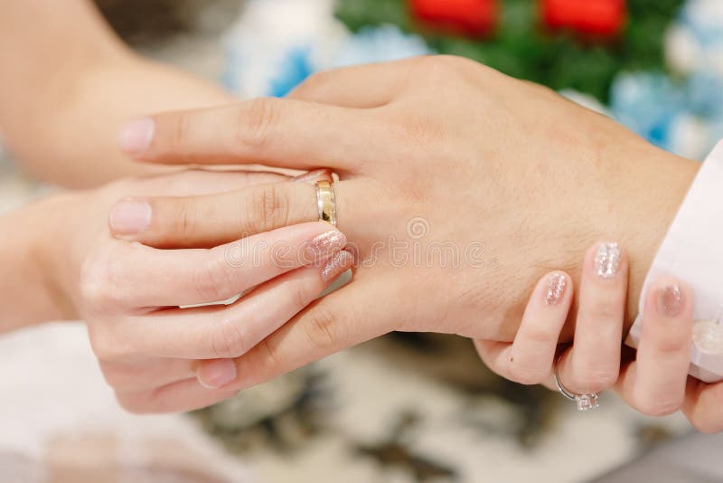 Hand of Lover are Wearing a Ring Stock Image - Image of caucasian ...
