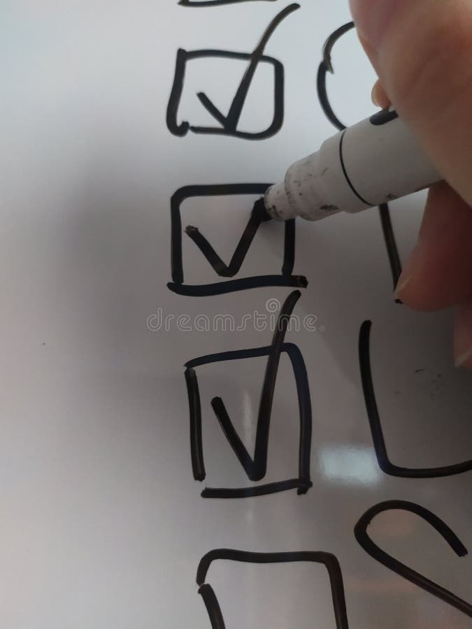 Line Drawing Cartoon Check List Stock Photos - Free & Royalty-Free ...