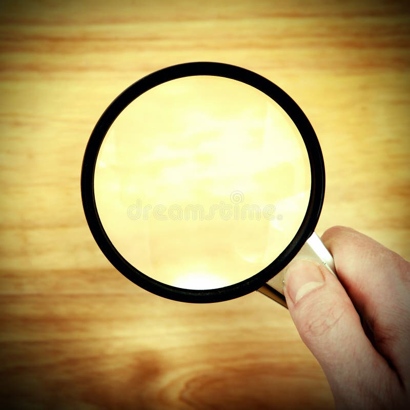 Hand mit Lupe stockbild. Bild von optisch, überprüfen - 22424523