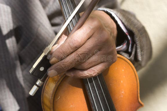 Hand of old fiddle stock photo. Image of pause, people - 3346668