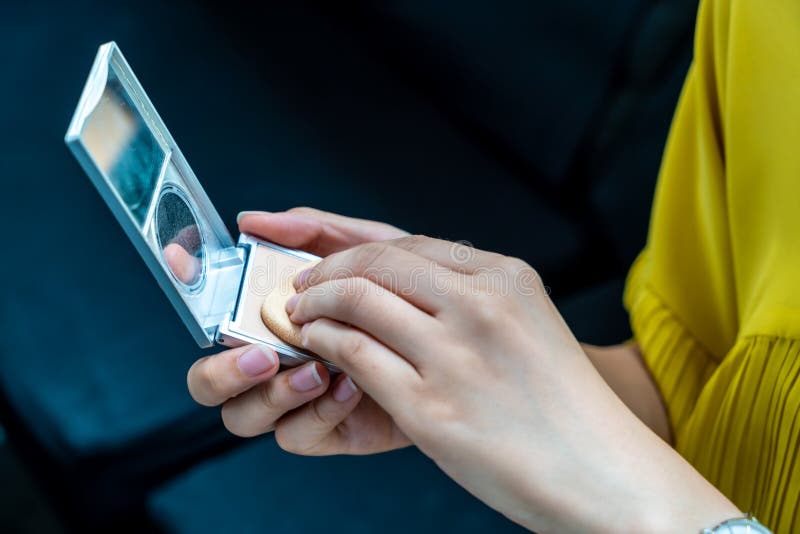Hand with powder puff stock photo. Image of clean, puff - 157891494
