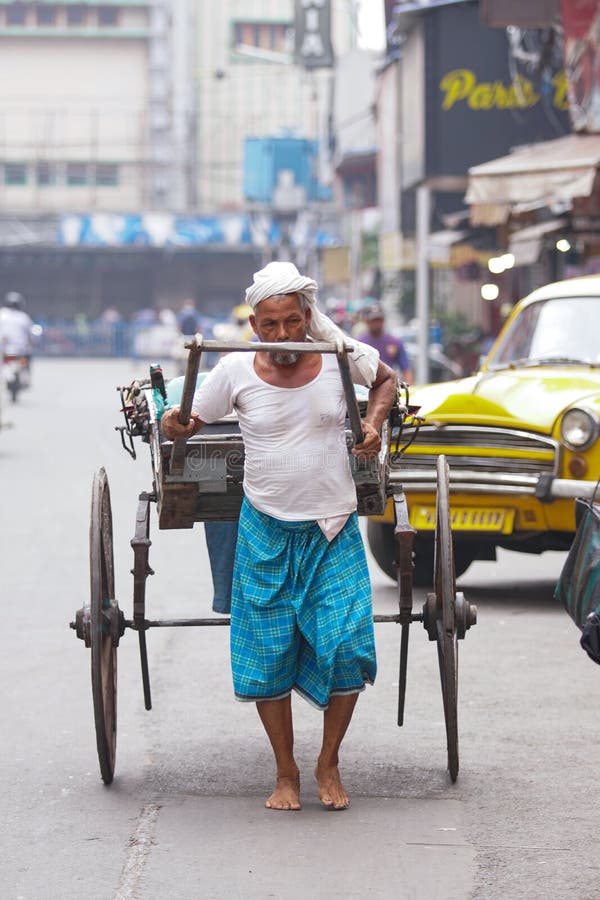Hand Rickshaw in Kolkata Roads Editorial Photo - Image of person ...