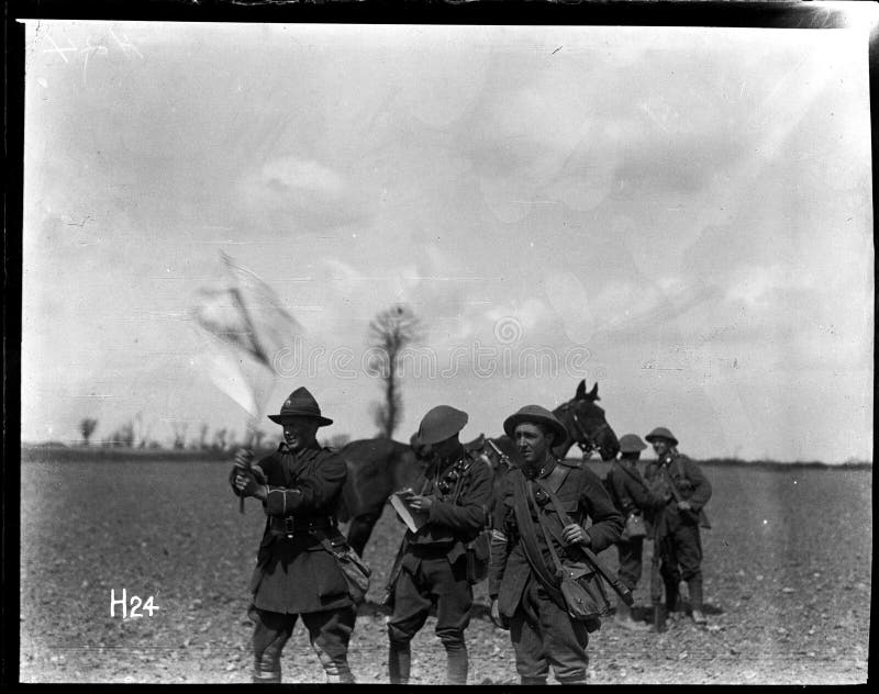 Hand-signalling By New Zealand Troops Picture. Image: 222367765
