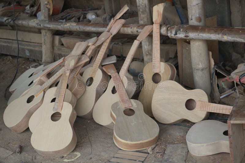 Handcrafted Acoustic Guitar Production in a Traditional Workshop ...