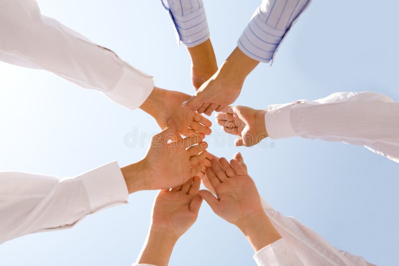 Teambuilding - Oefeningen Met Stok En Handen Van Collega ' S Stock ...