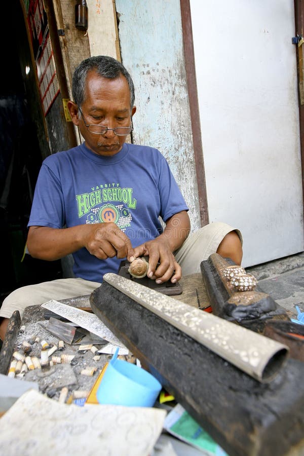 Handicrafts editorial photo. Image of artisan, city, handicrafts - 77356956