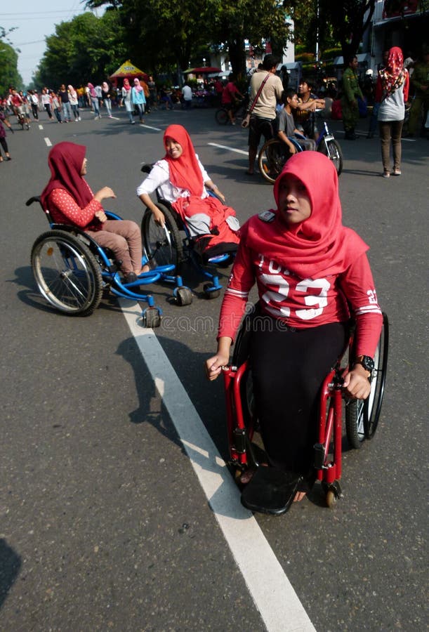Handikapp redaktionell arkivfoto. Bild av endast, indonesisk - 68596928
