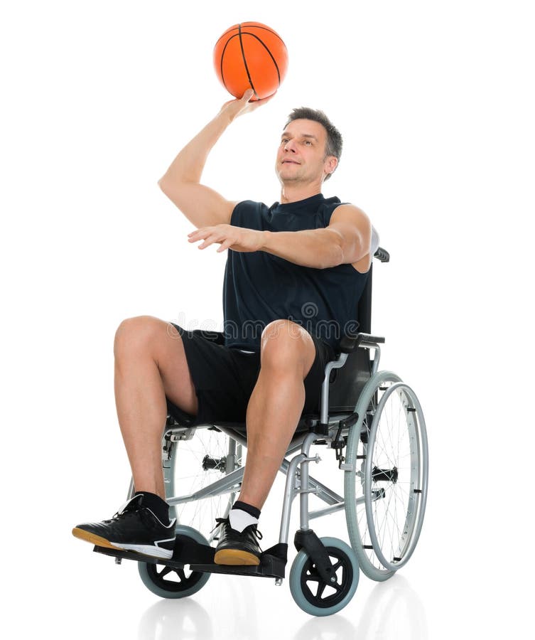Handikappad Basketspelare Som Kastar Bollen Arkivfoto - Bild av ...