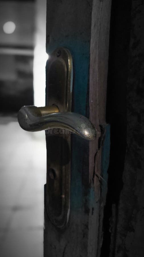 The Handle on the Broken Door Stock Photo - Image of furniture, wood ...