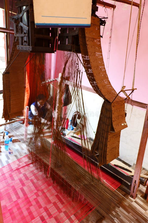 Handloom editorial image. Image of fashion, spool, handloom - 171318285