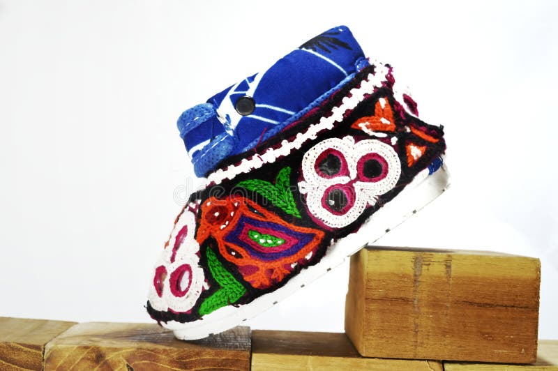 Handmade Baby Shoes,baby Shoes,Embroidery Baby Booty Stock Image ...