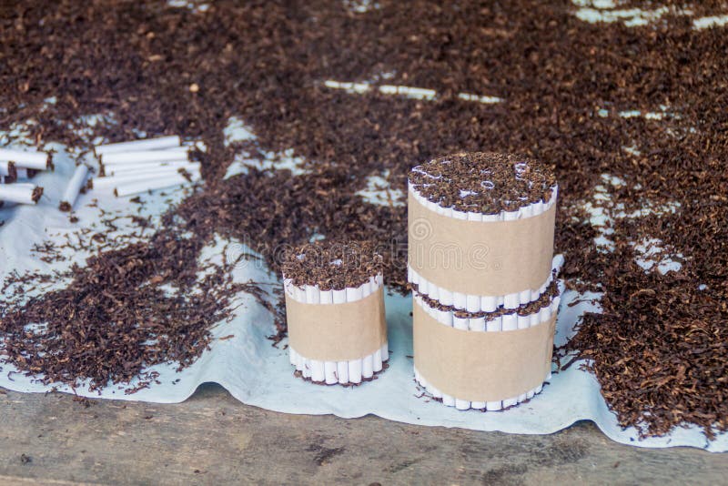 Handmade cigarettes stock image. Image of latin, people - 131785531