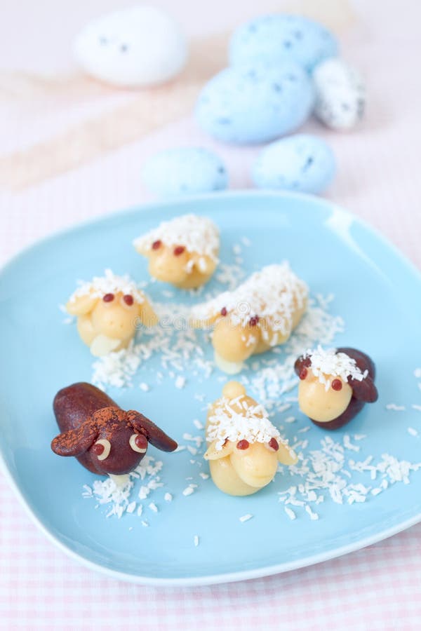 Marzipan lambs stock image. Image of brown, funny, recipe - 180927141