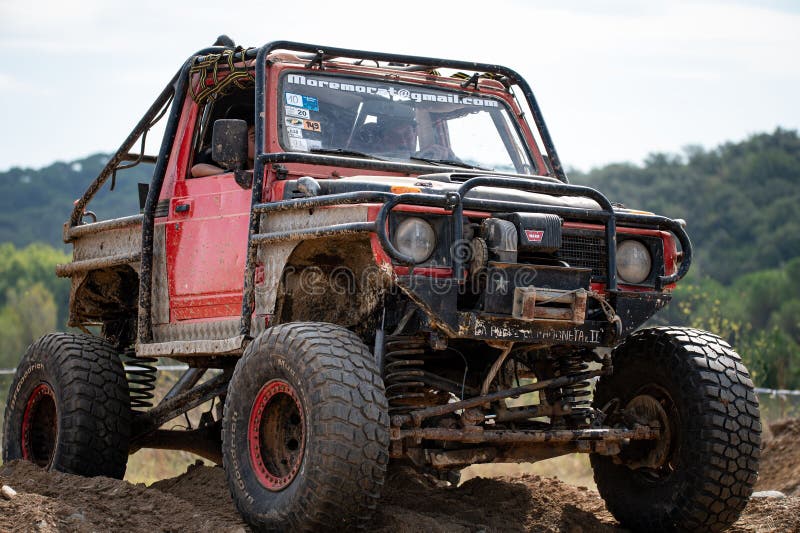 Handmade Extreme Off-roader Based on a Second Generation Suzuki Samurai ...