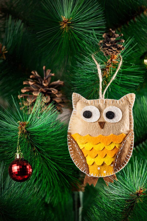 Handmade owl on the tree stock image. Image of merry - 36497599