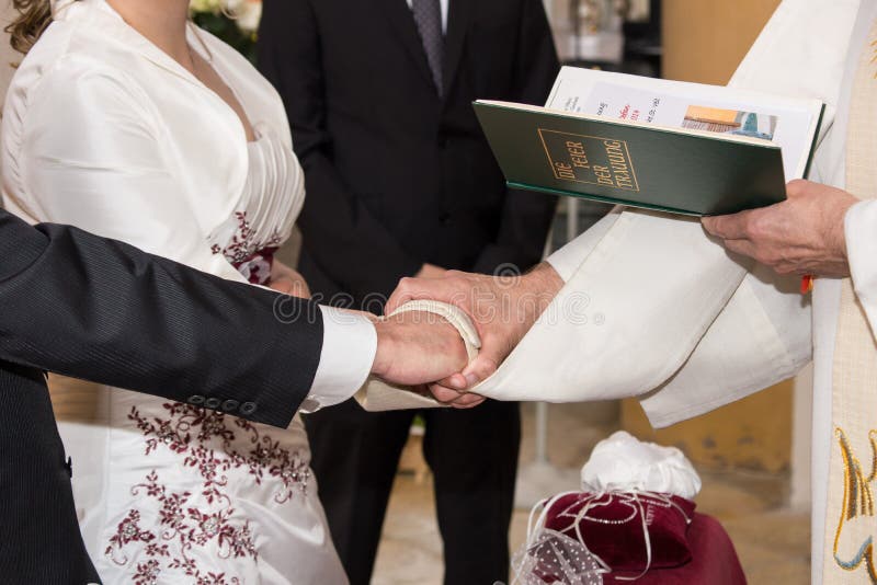 Hands of Bride and Bridegroom Stock Image - Image of matrimony, gold ...