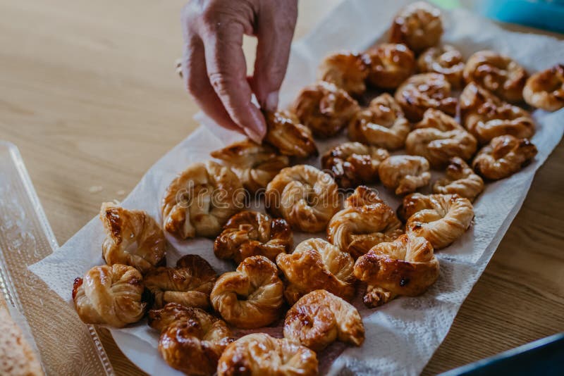 Hands with Fresh Sweets or Donuts Stock Image - Image of appetite, cook ...