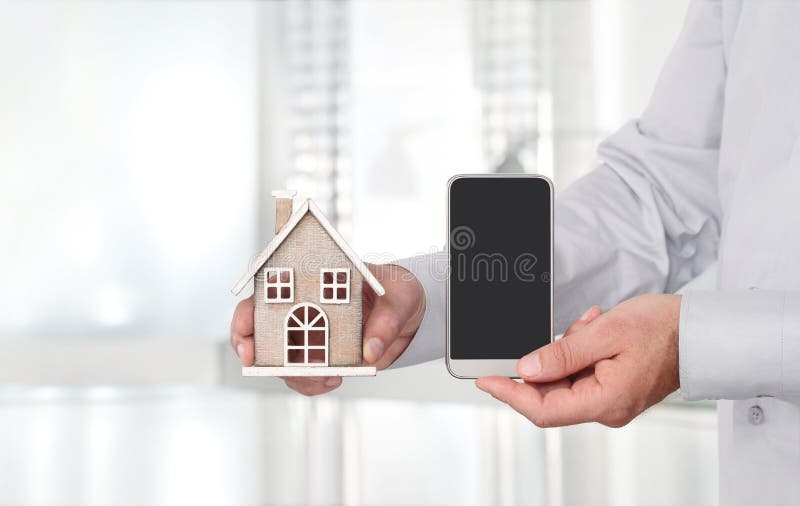 Hands with House and Smart Phone Mobile, Advertisement Concept Stock ...