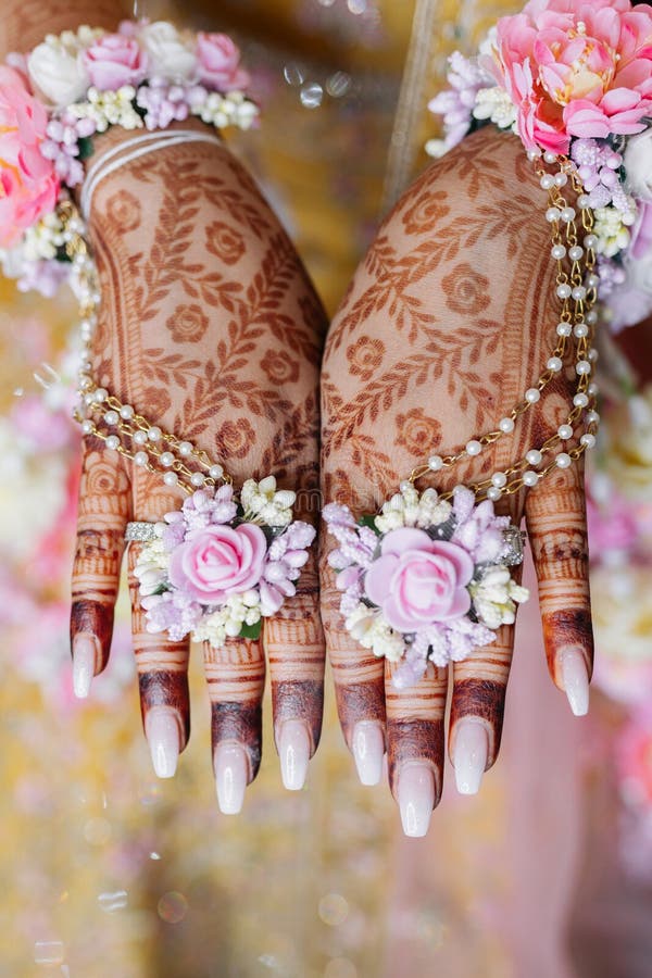 Henna Flowers Photos 3 stock image. Image of flowers - 287533869