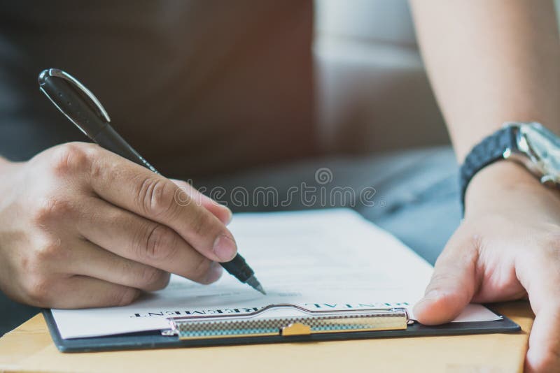 103 Person Filling Audit Checklist Form Stock Photos - Free & Royalty ...