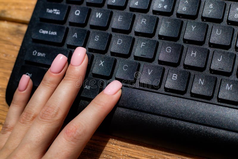 Hands Pointing Pressing Computer Keyboard Keys Typewriting New Ideas ...