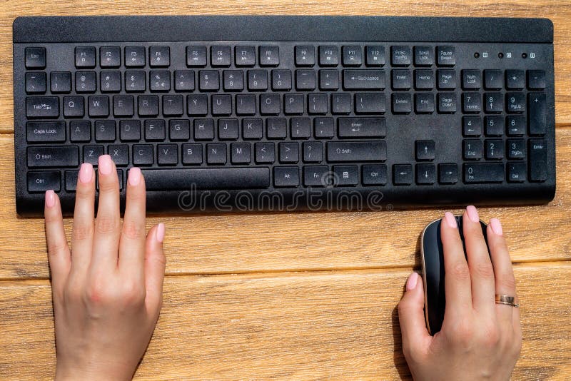 Hands Pointing Pressing Computer Keyboard Keys Typewriting New Ideas ...