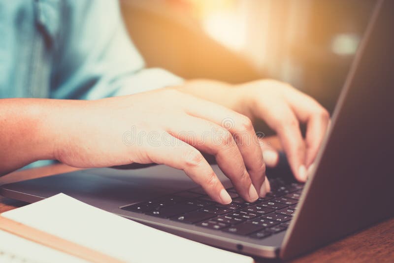 Hands typing on laptop stock image. Image of freelance - 104555295