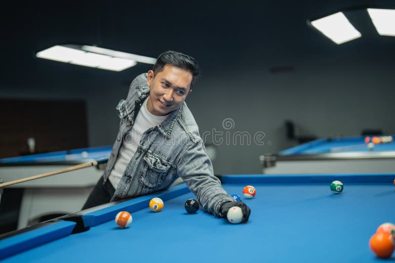 Handsome Billiard Player Positioning the Cue Ball Stock Photo - Image ...