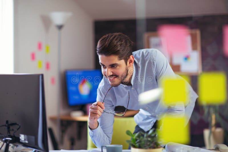 190 Employee Facing Computer Stock Photos - Free & Royalty-Free Stock ...