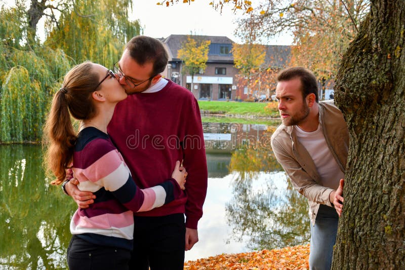 Photos de Man Watches Wife Flirt Black - Photos de stock gratuites et ...